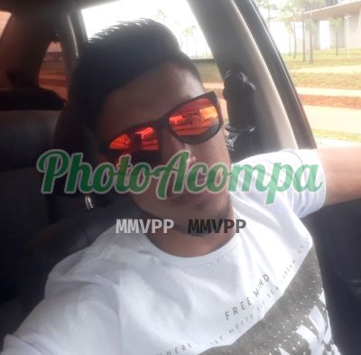 Jonathan, acompanhante lindo e dotado para seu o seu total prazer ...