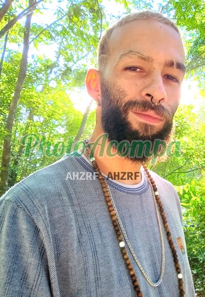 Ramon Vitor (51) 99692-3337, seu amante perfeito. Envolvente e sensual, ao seu dispor ...